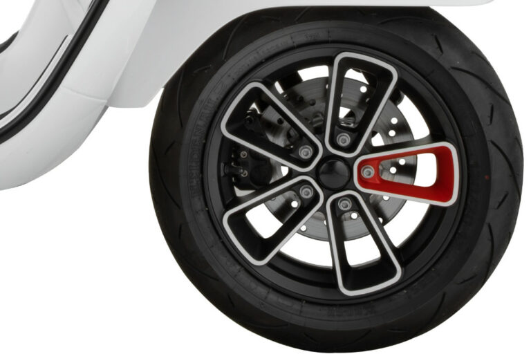 So that everything runs smoothly: The Vespa rim - VESPA MAG