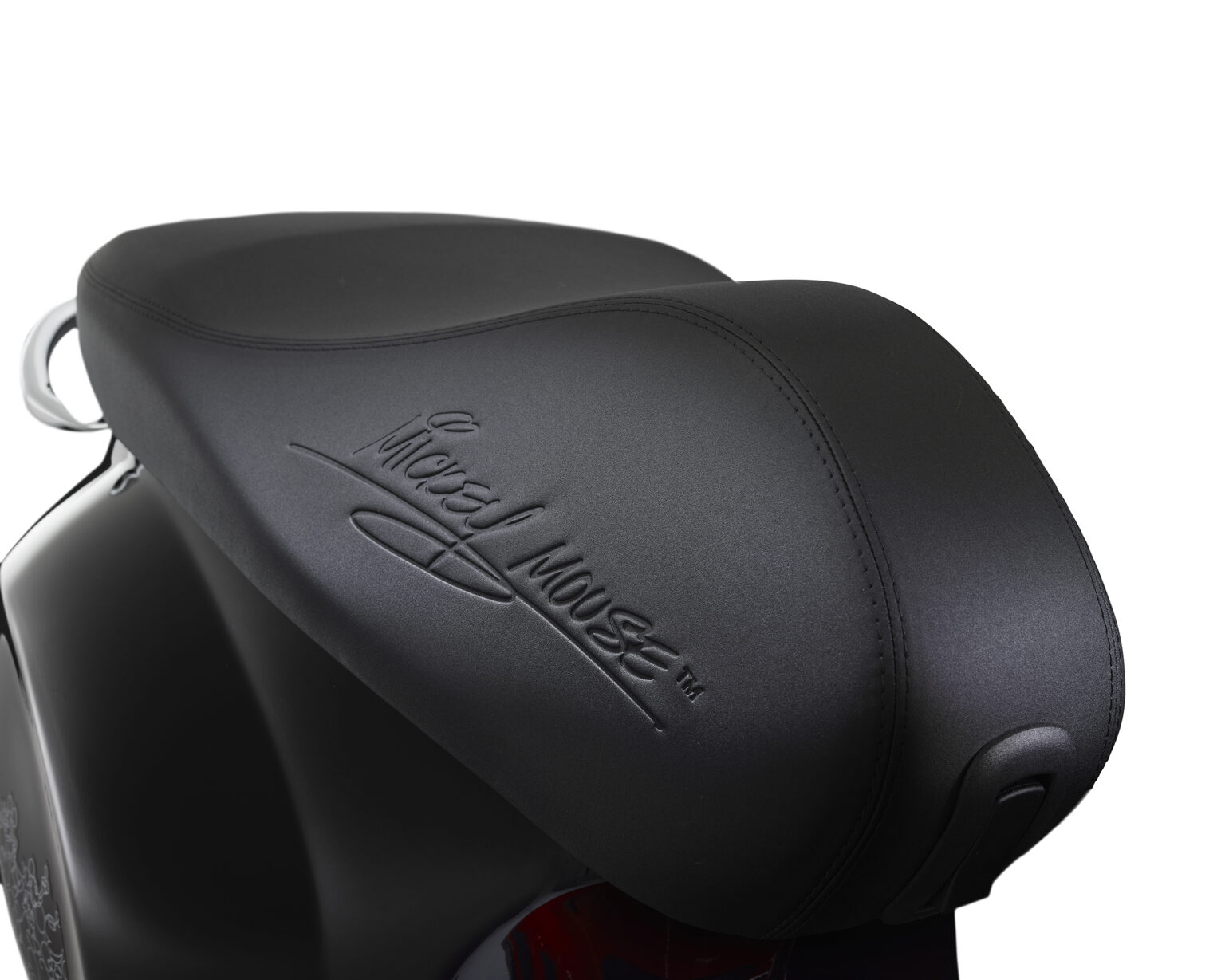 Vespa x Disney - a wonderful crossover - VESPA MAG