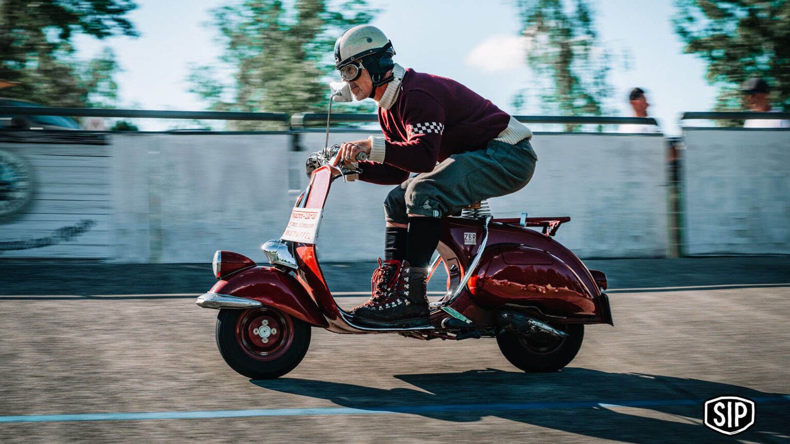 Wie Schnell Fahrt Eine Vespa