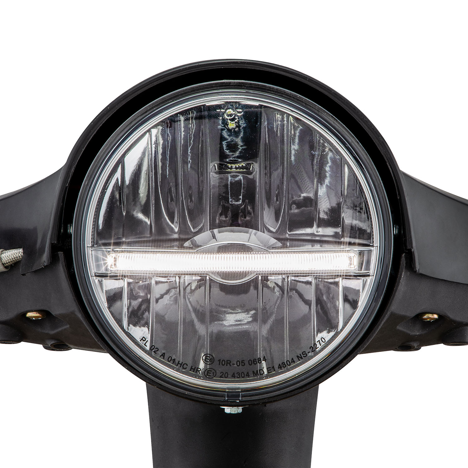 Vespa headlights: Light in the dark - VESPA MAG