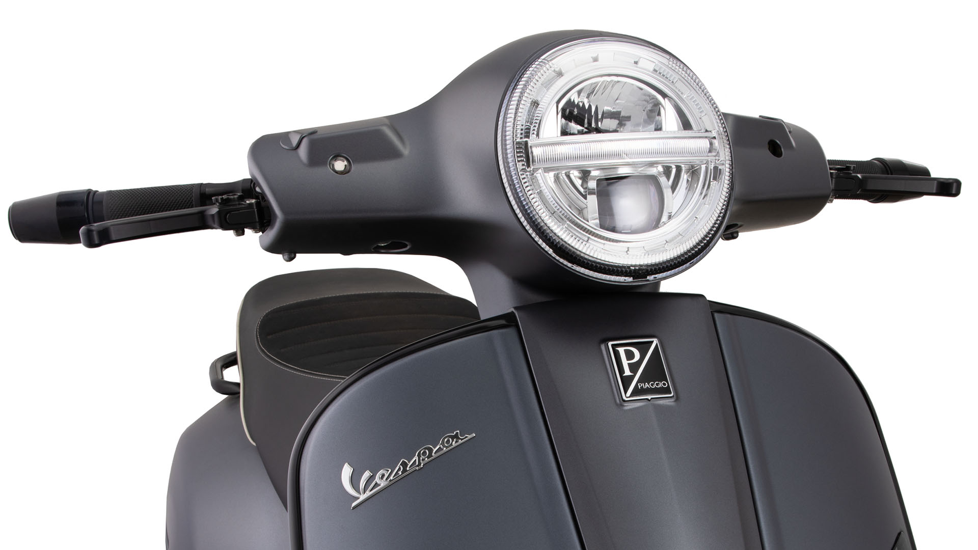 Vespa headlights: Light in the dark - VESPA MAG